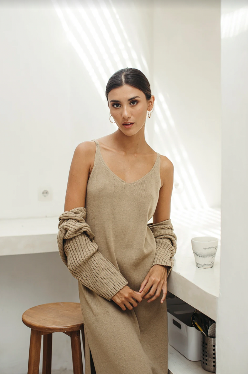 Earth-tone Outfits To Inspire Your Picnic Date! – PRLA